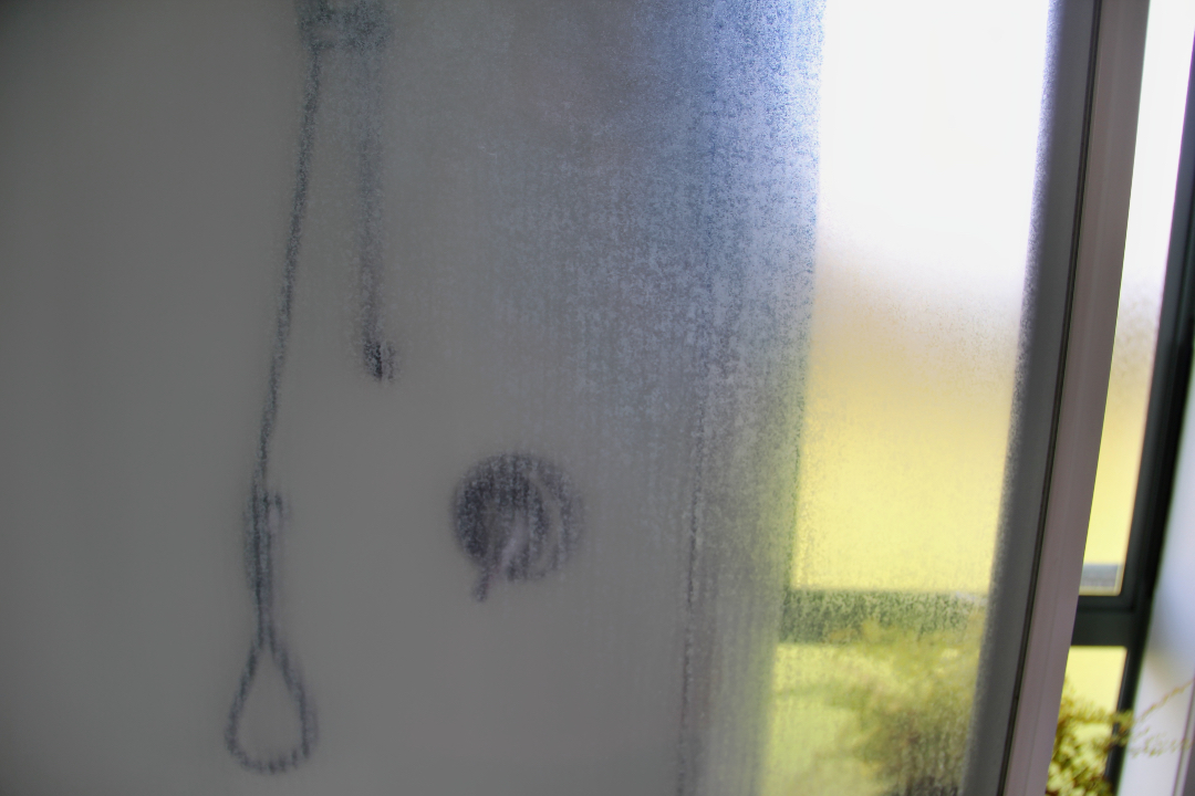 How to Effectively Remove Water Stains caused by Silica Aqua Works